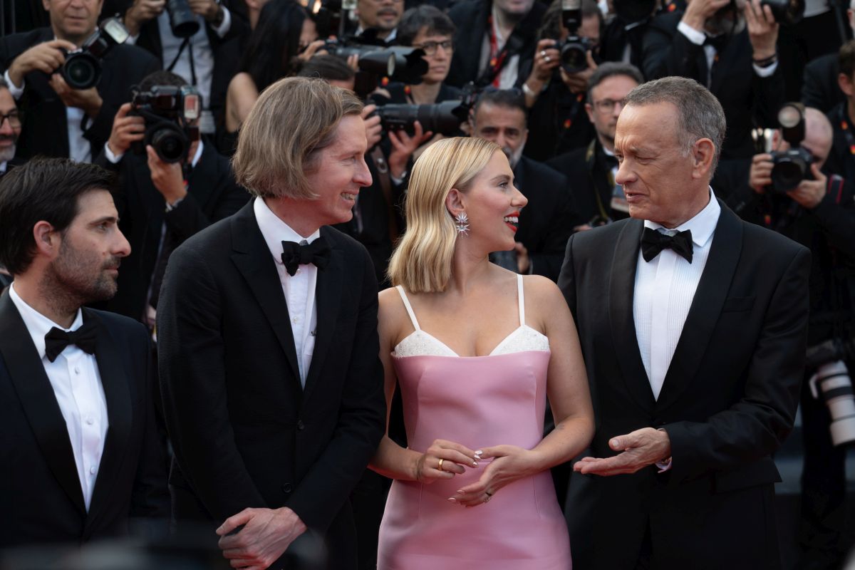 Festival di Cannes 2023: sul red carpet Tom Hanks, Scarlett Johansson, Adrien Brody e tutto il ...